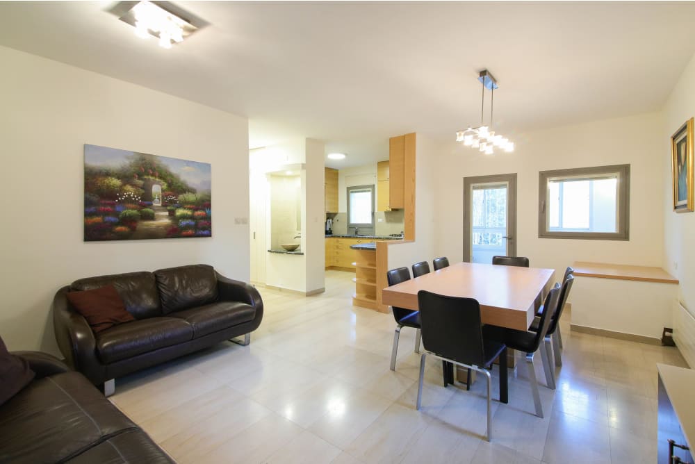 4 Bedroom Rachel Imenu - Apartment View - Rentals of Distinction