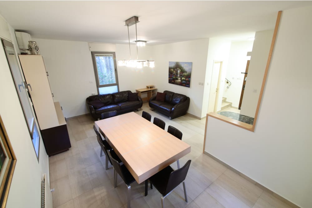 4 Bedroom Rachel Imenu - Apartment View - Rentals of Distinction