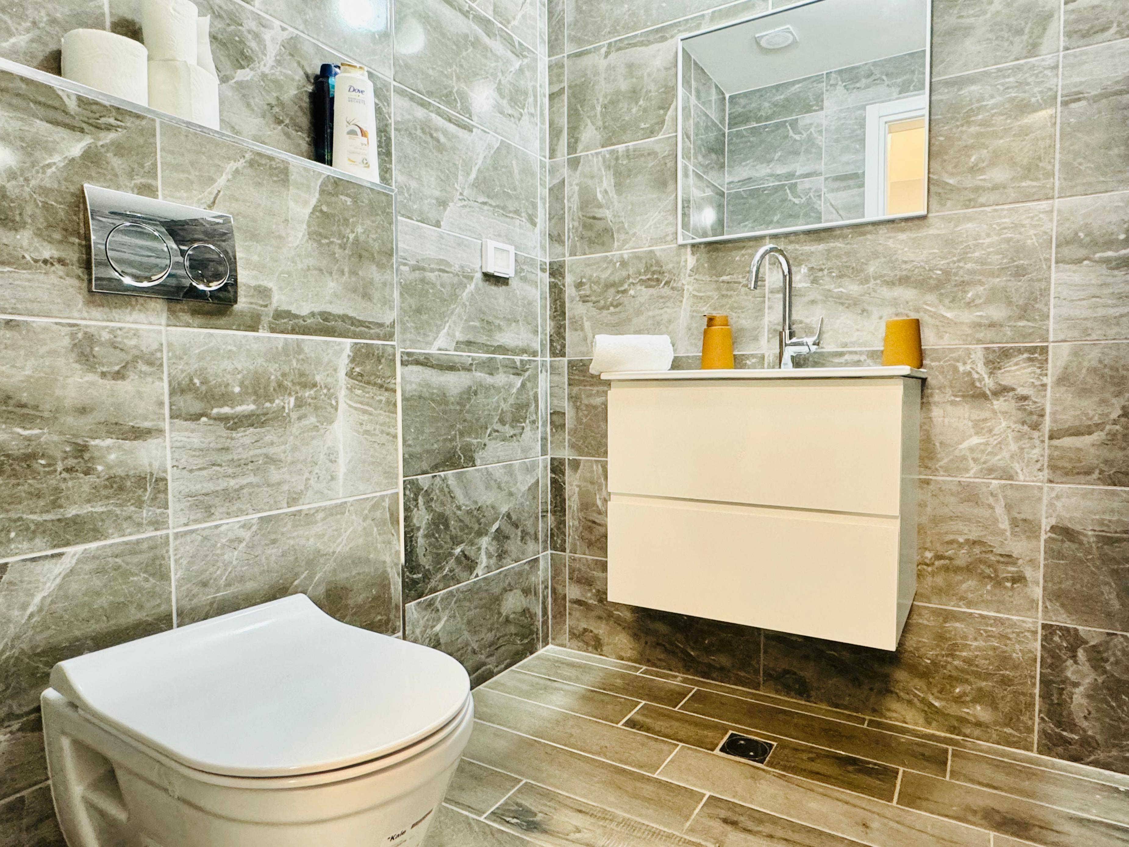 Emek Refaim 3 bedroom - Apartment View - Rentals of Distinction